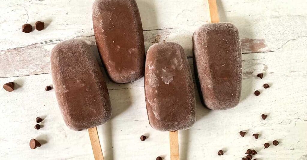 Easiest Ever Fudge Pops - DIY and Fun