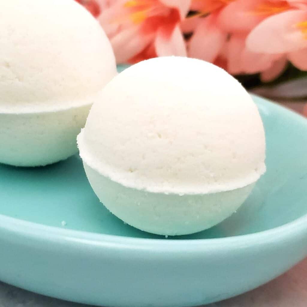DIY Milk Bath Bombs - DIY and Fun