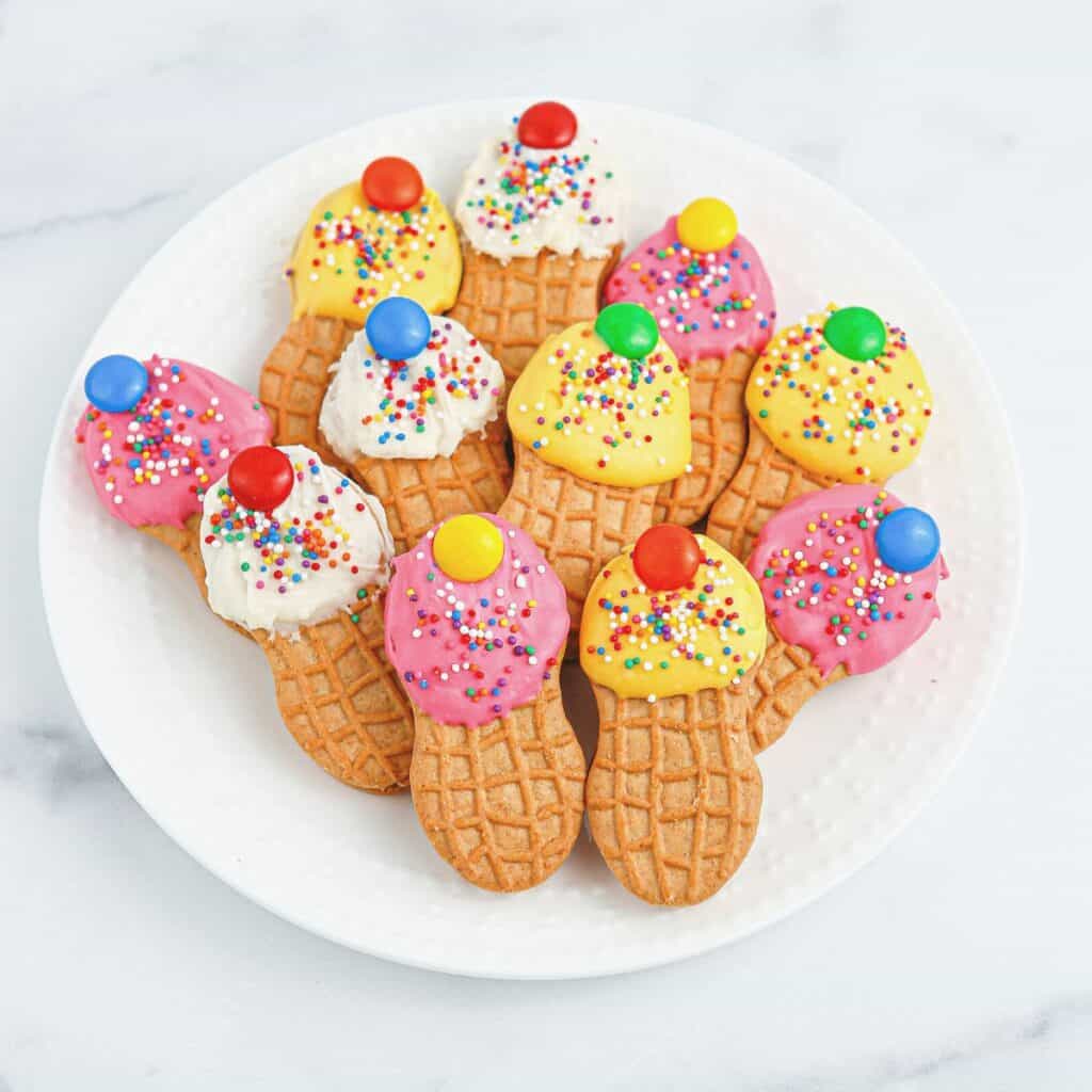 Nutter Butter Ice Cream Sundae Cones - DIY and Fun