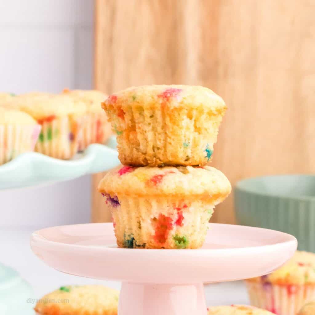 Easy Funfetti Mini Muffins - DIY and Fun